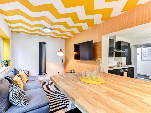 1 bedroom in a house share to rent
