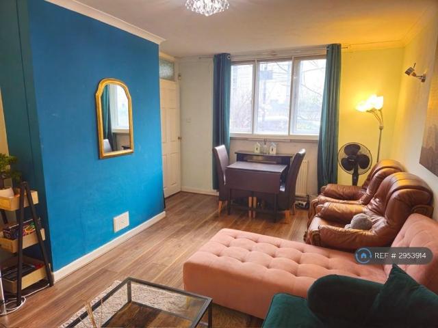 1 bedroom in a house share to rent