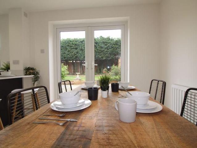 1 bedroom in a house share to rent