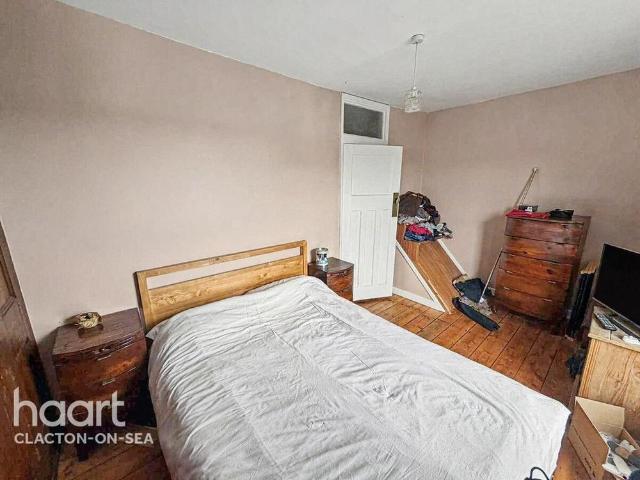 1 bedroom in a house share to rent