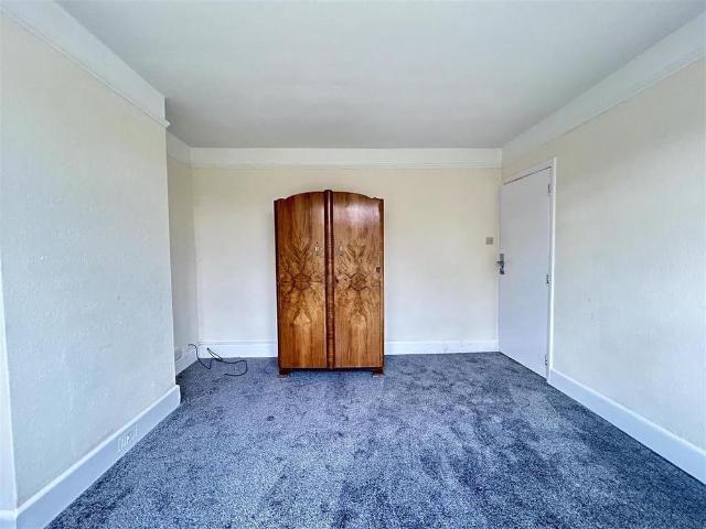 1 bedroom in a house share to rent