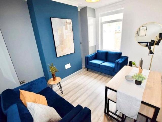 1 bedroom in a house share to rent