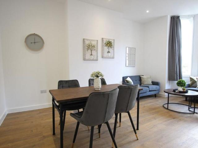 1 bedroom in a house share to rent