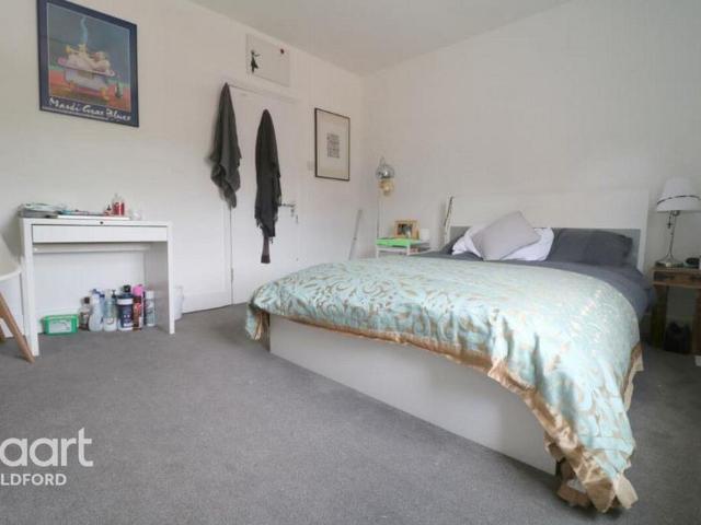 1 bedroom in a house share to rent
