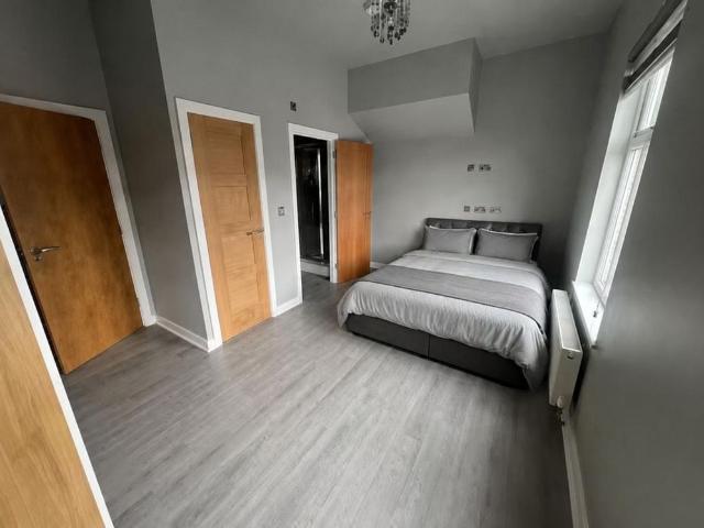 1 bedroom in a house share to rent