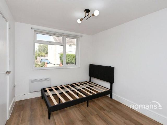 1 bedroom in a house share to rent