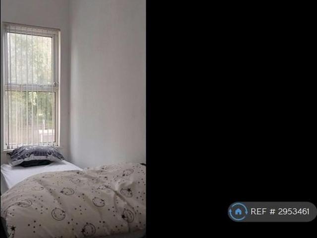 1 bedroom in a house share to rent