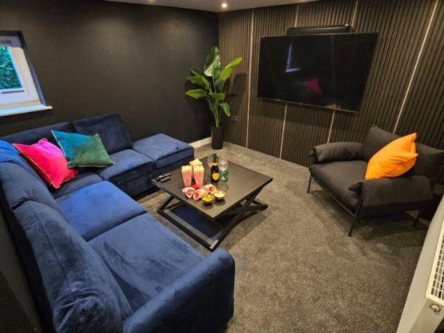1 bedroom in a house share to rent