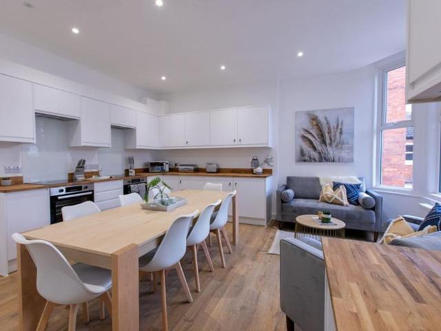 1 bedroom in a house share to rent