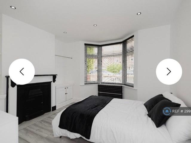 1 bedroom in a house share to rent