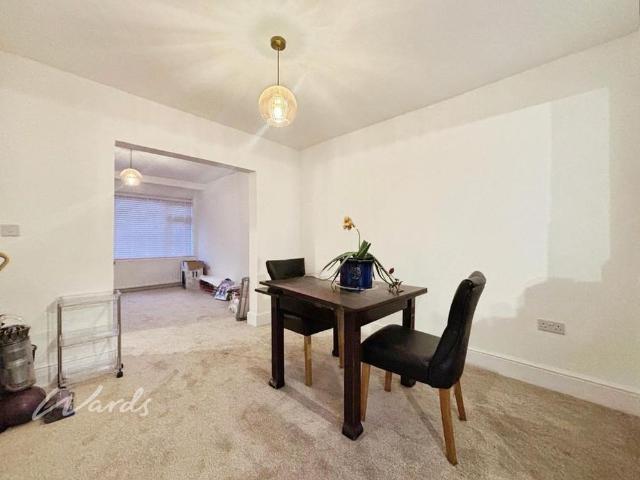 1 bedroom in a house share to rent