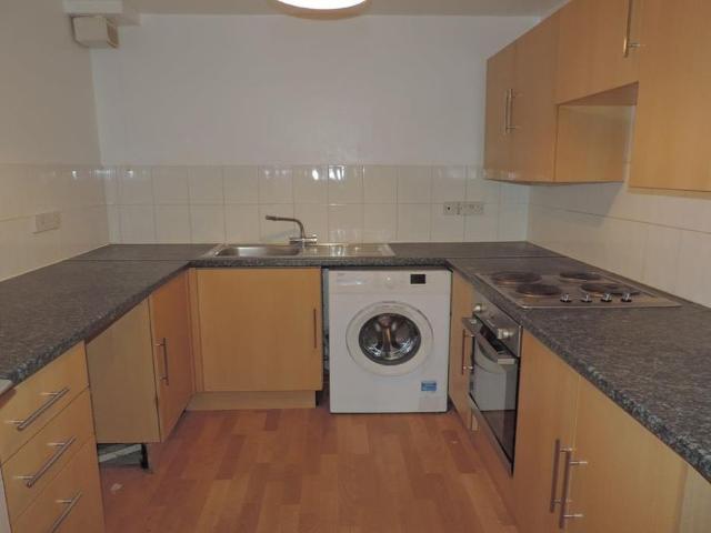 1 bedroom in a house share to rent