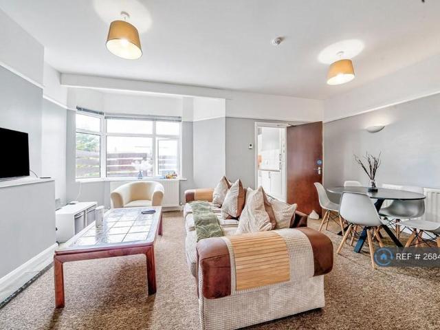 1 bedroom in a house share to rent