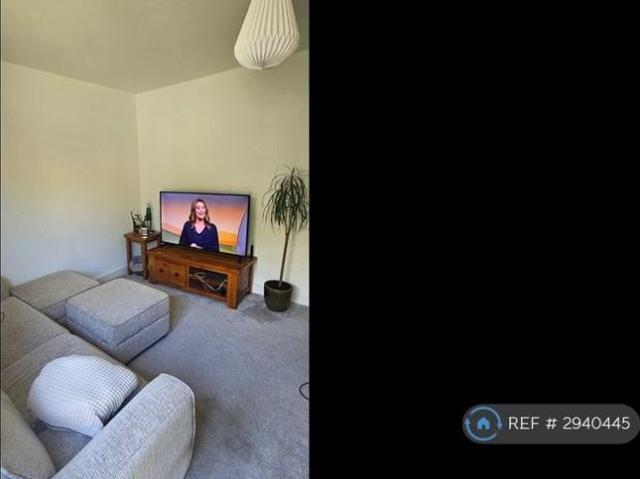 1 bedroom in a house share to rent