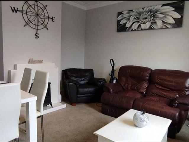 1 bedroom in a house share to rent