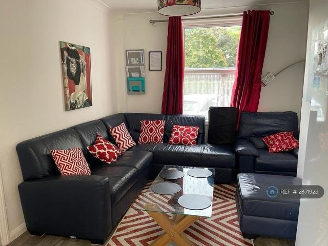 1 bedroom in a house share to rent