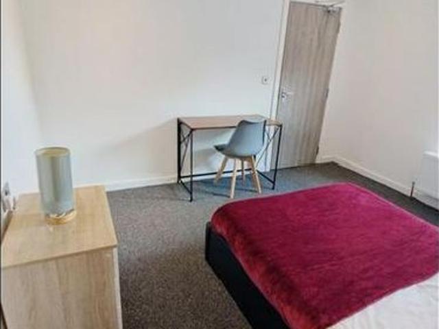 1 bedroom in a house share to rent