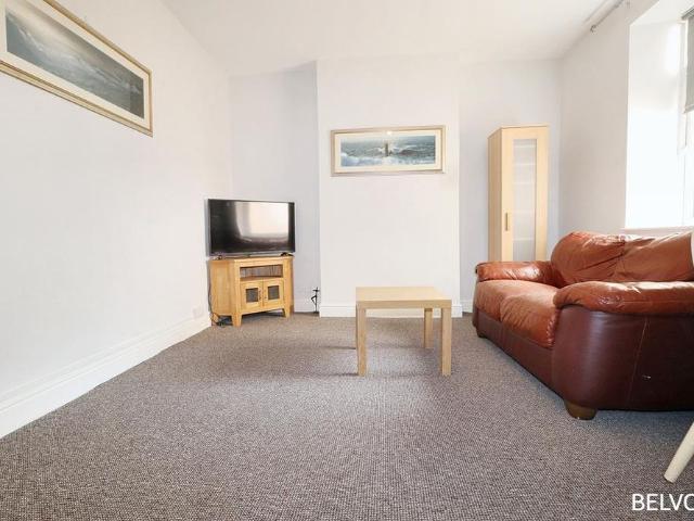 1 bedroom in a house share to rent