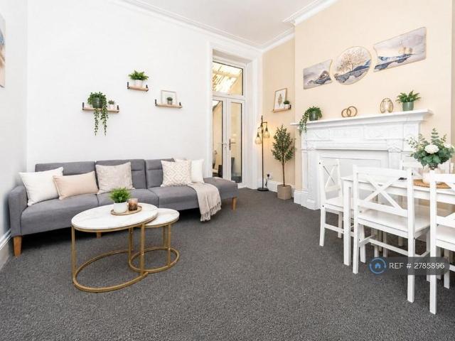 1 bedroom in a house share to rent