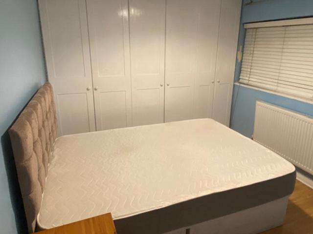 1 bedroom in a house share to rent