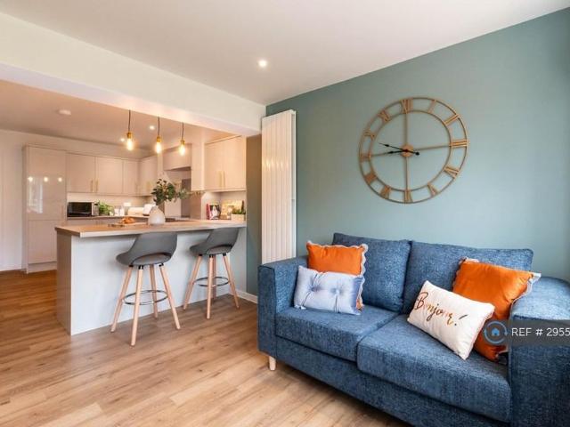 1 bedroom in a house share to rent