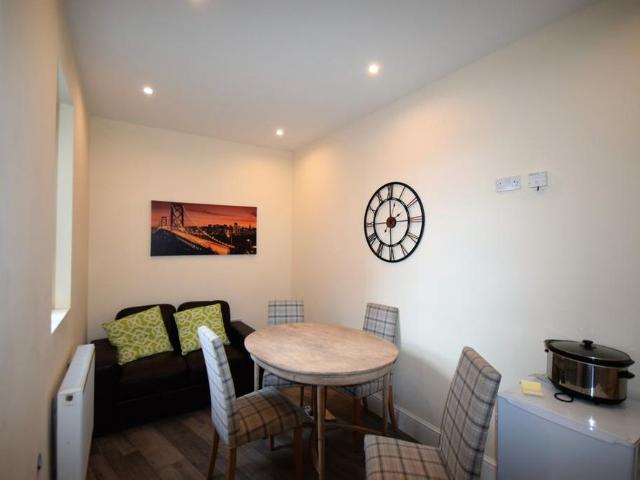 1 bedroom in a house share to rent
