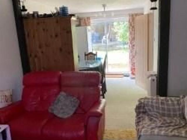 1 bedroom in a house share to rent