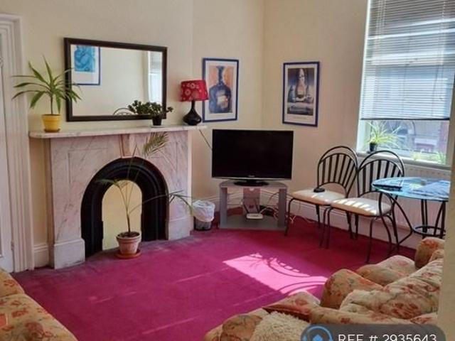 1 bedroom in a house share to rent