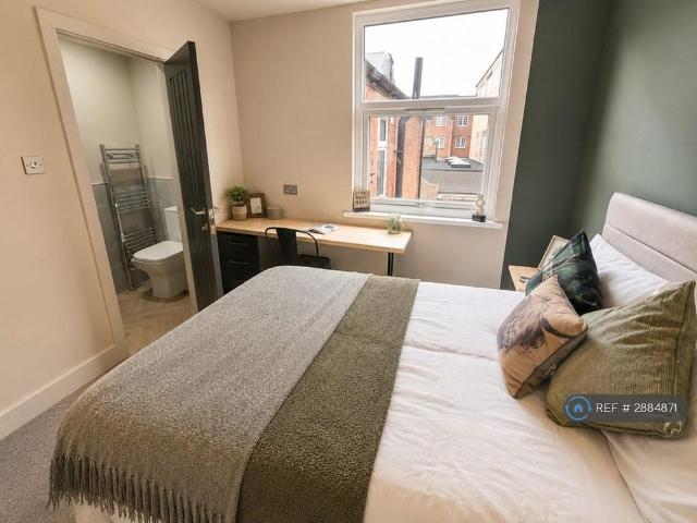 1 bedroom in a house share to rent