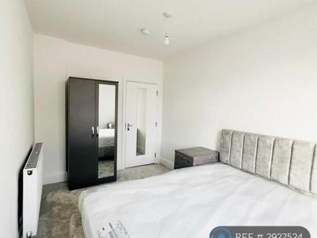 1 bedroom in a house share to rent