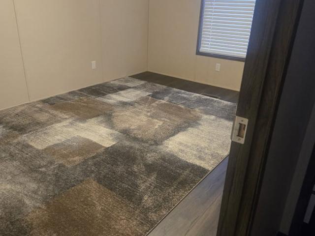 1 bedroom in gated park