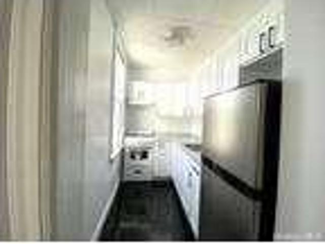 1 bedroom in Glendale NY 11385