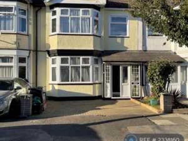 1 bedroom in Downshall Avenue, Ilford, IG3 #2338160