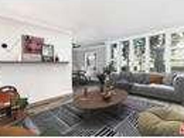 1 bedroom in Los Angeles CA 90004