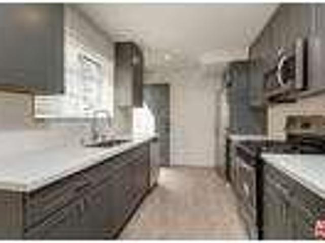 1 bedroom in Los Angeles CA 90019