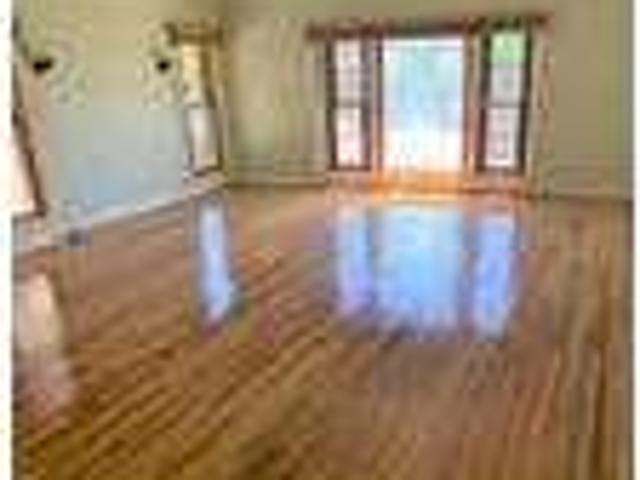 1 bedroom in Los Angeles CA 90038