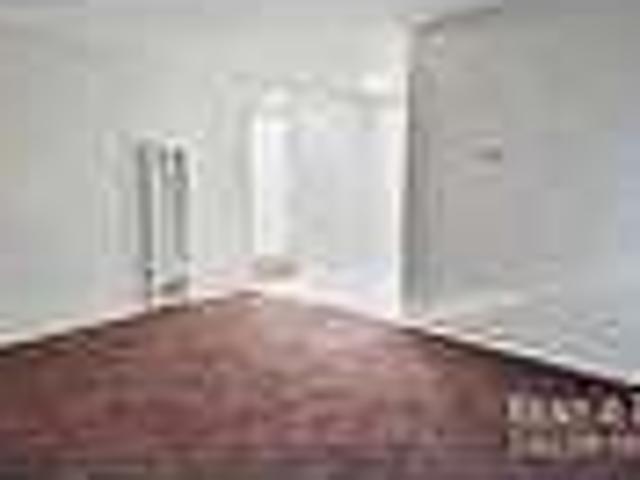 1 bedroom in Los Angeles CA 90044