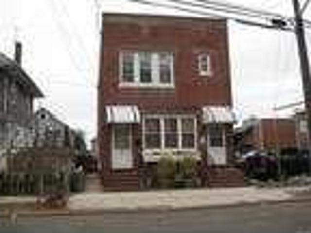 1 bedroom in Mineola NY 11501