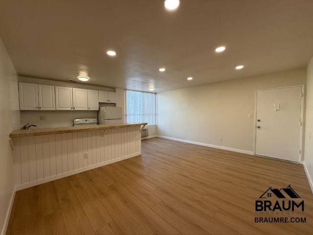 1 Bedroom in North Hollywood_$mo