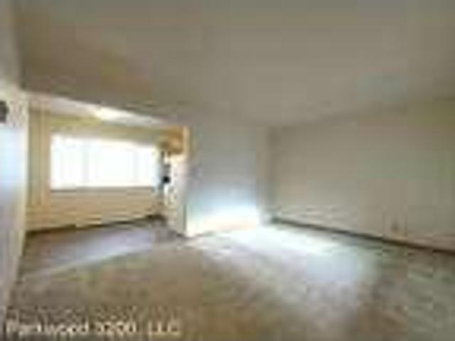 1 bedroom in Seattle WA 98125