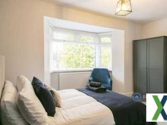 1 bedroom in Rayleigh Road, Leigh On Sea, SS9 #2288956