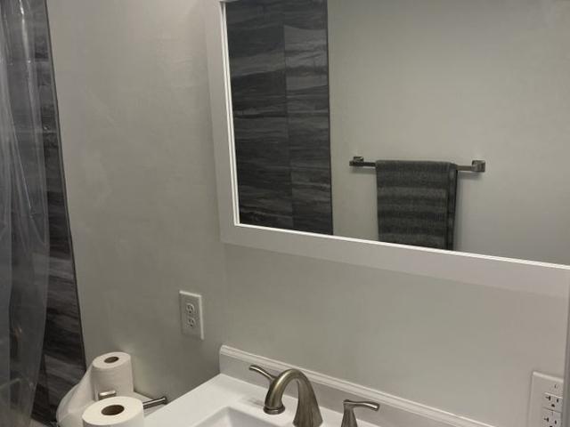 1 Bedroom in Ranch house with open floor plan