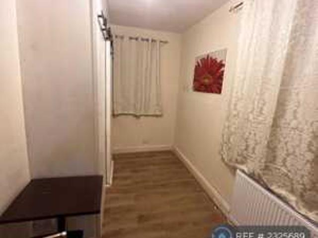 1 bedroom in Walworth Road, London, SE17 #2325689