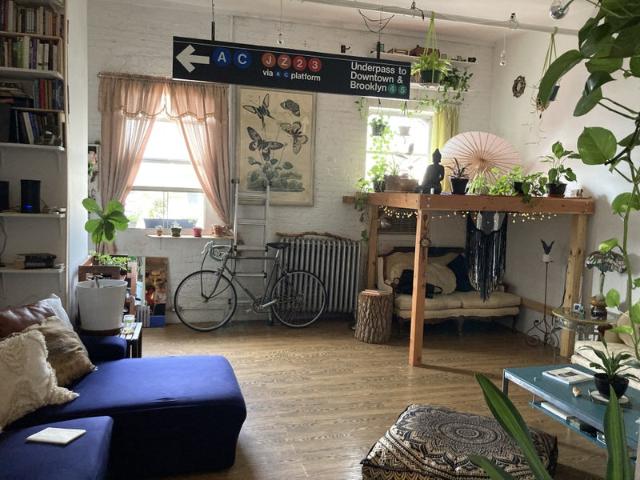 1 Bedroom in Warm Expansive Loft