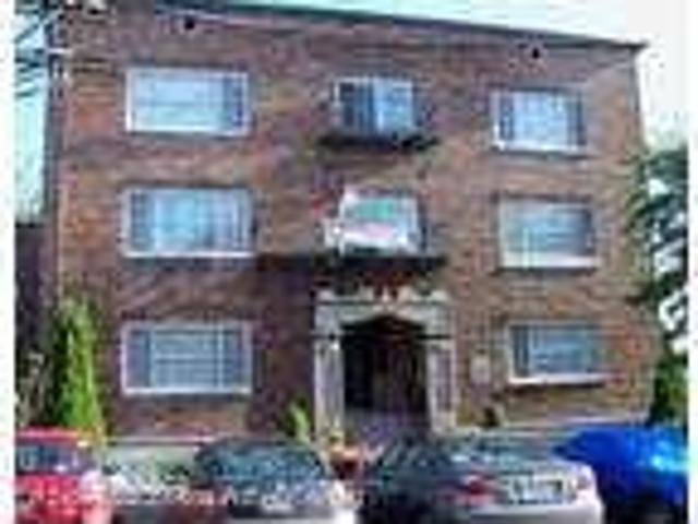 1 bedroom in Tacoma WA 98405