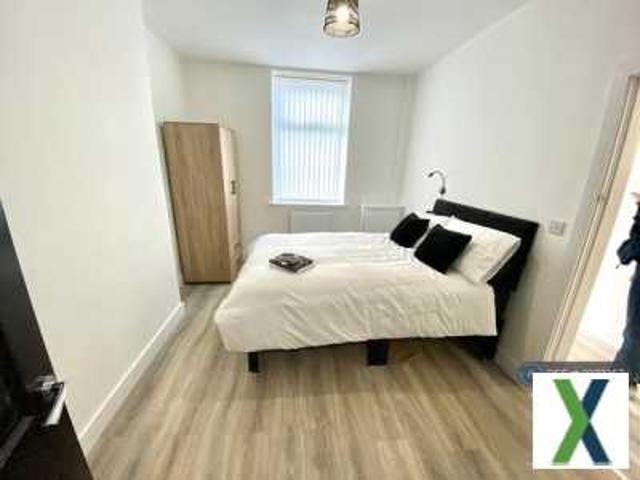 1 bedroom in Vicarage Road, Stoke On Trent, ST4 #2273357