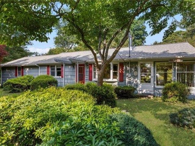 1 bedroom, Jamestown RI 02835 104076171