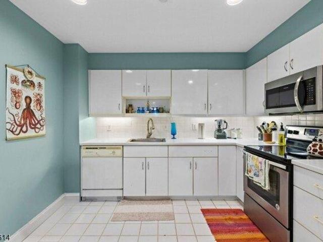 1 bedroom, Jersey City NJ 07305 104688412