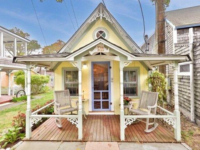 1 bedroom, Oak Bluffs MA 02557 102370956