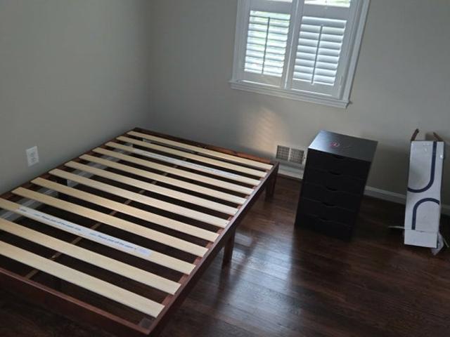 1 Bedroom & Office Suite with Private Bathroom in
